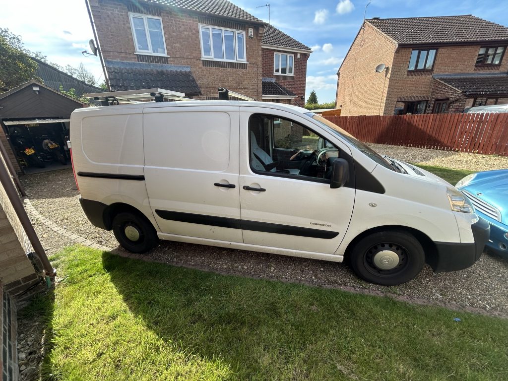 Citroen dispatch, travelling makers camper | Quirky Campers